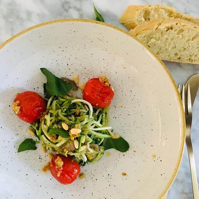 Courgette pesto pasta: spaghetti met een twist
